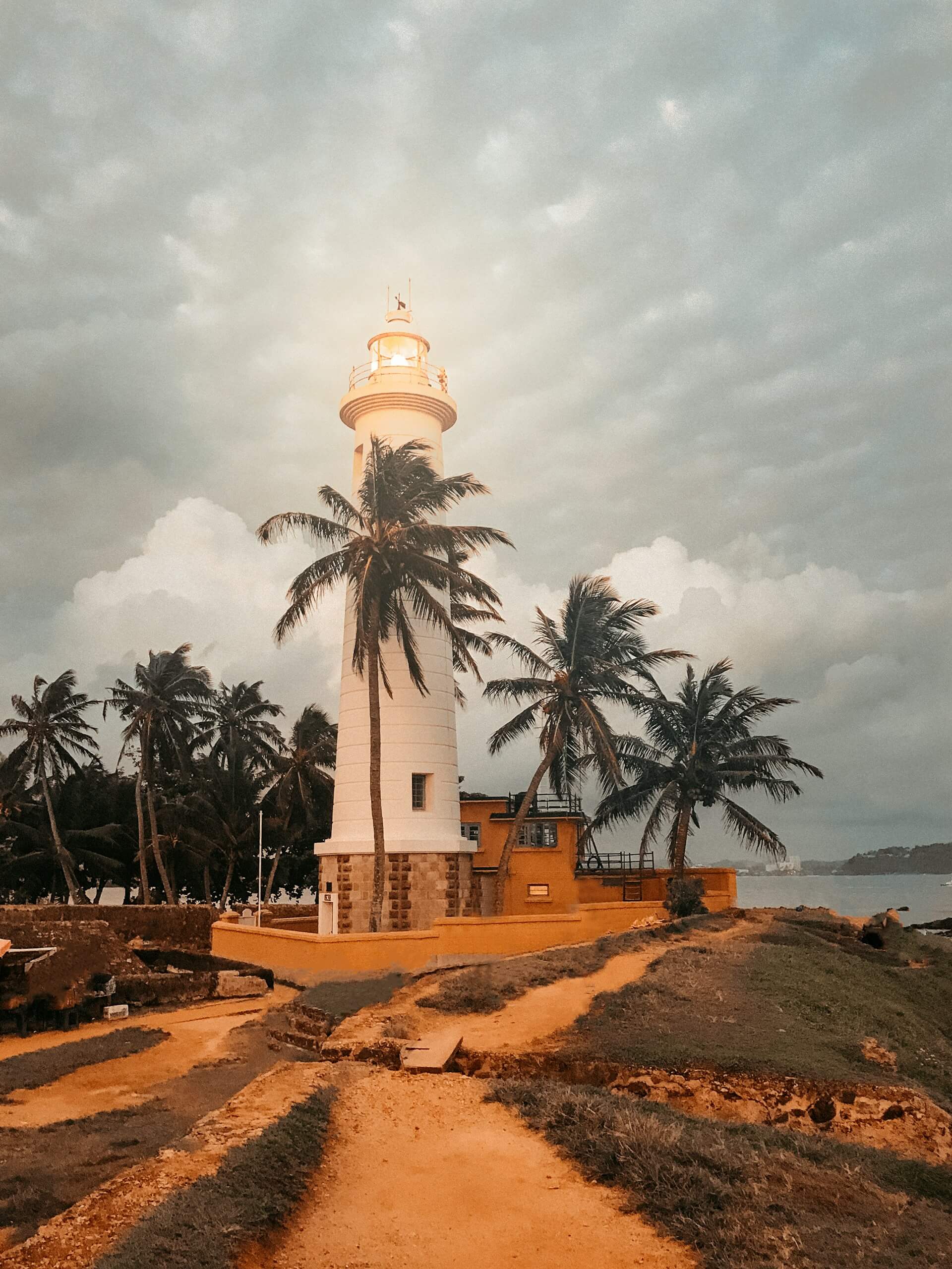 Galle Fort : A History-Lover's Guide to the Coastal Fortress
